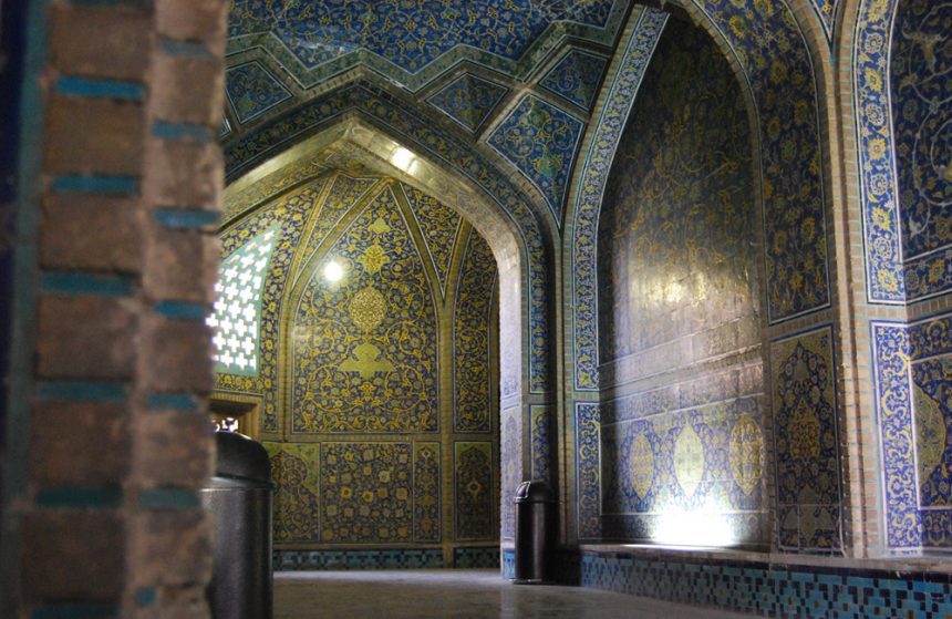 Sheikh Lotfollah Mosque, masterpiece Iranian architecture - Travel to Iran